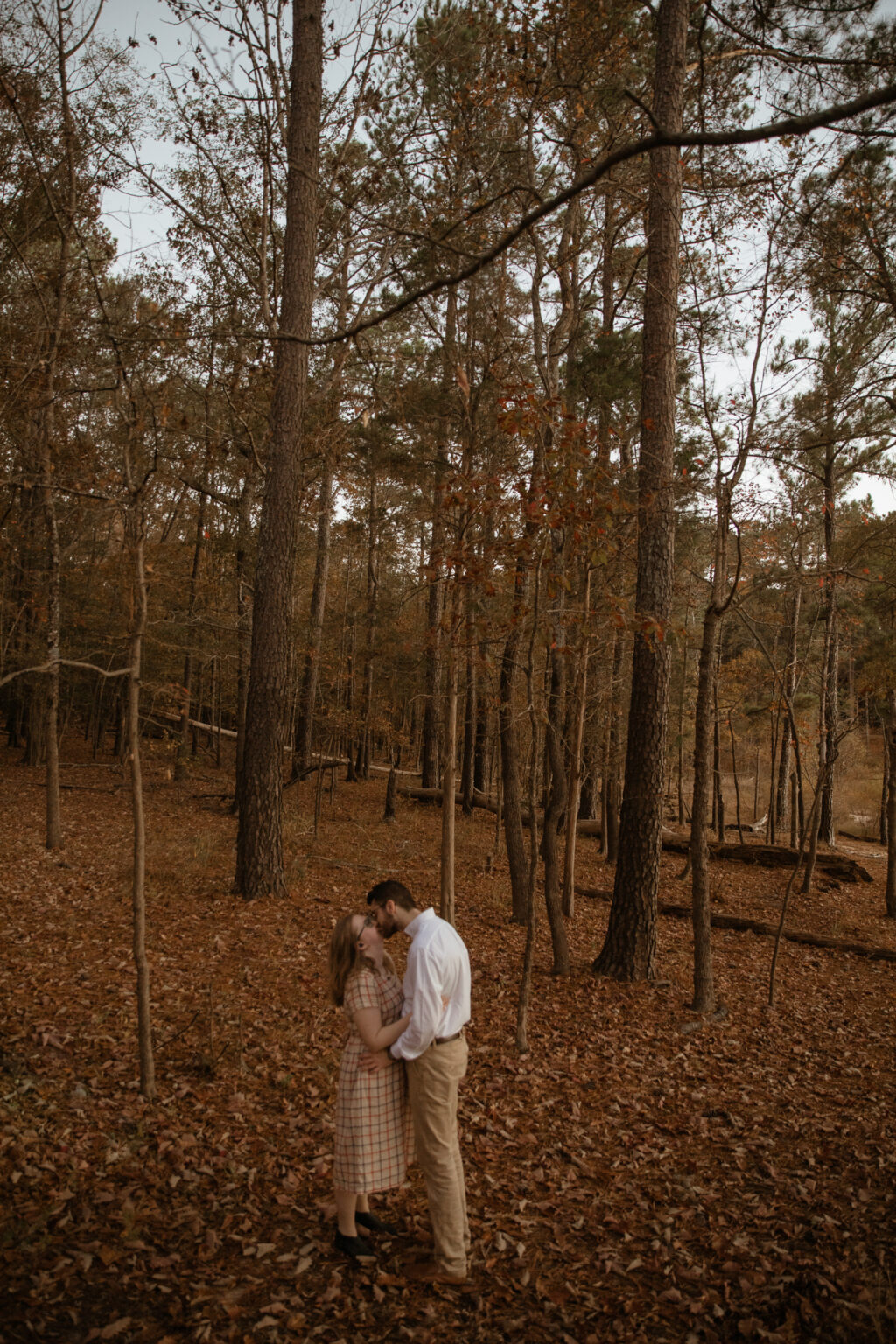 What to Wear for Your Engagement Shoot - emilymorganphotos.com